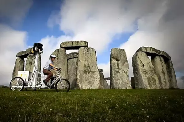 Ang Google Trike, usa ka sistema sa camera nga nakabase sa bike