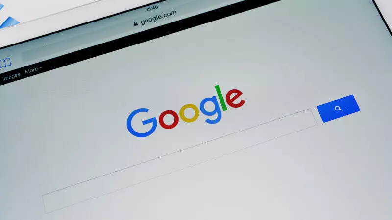 Google di encamên reklamê de jî pêşniyarên 'Mirov jî li lêgerînê' nîşan dide 18060_1