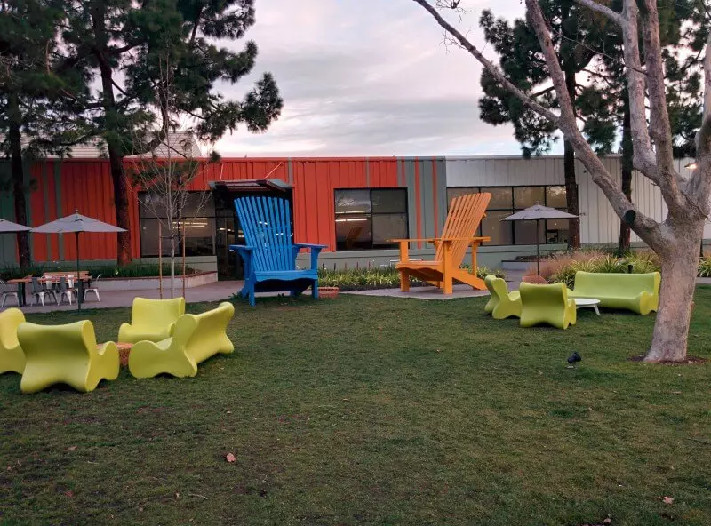 google-large-chairs