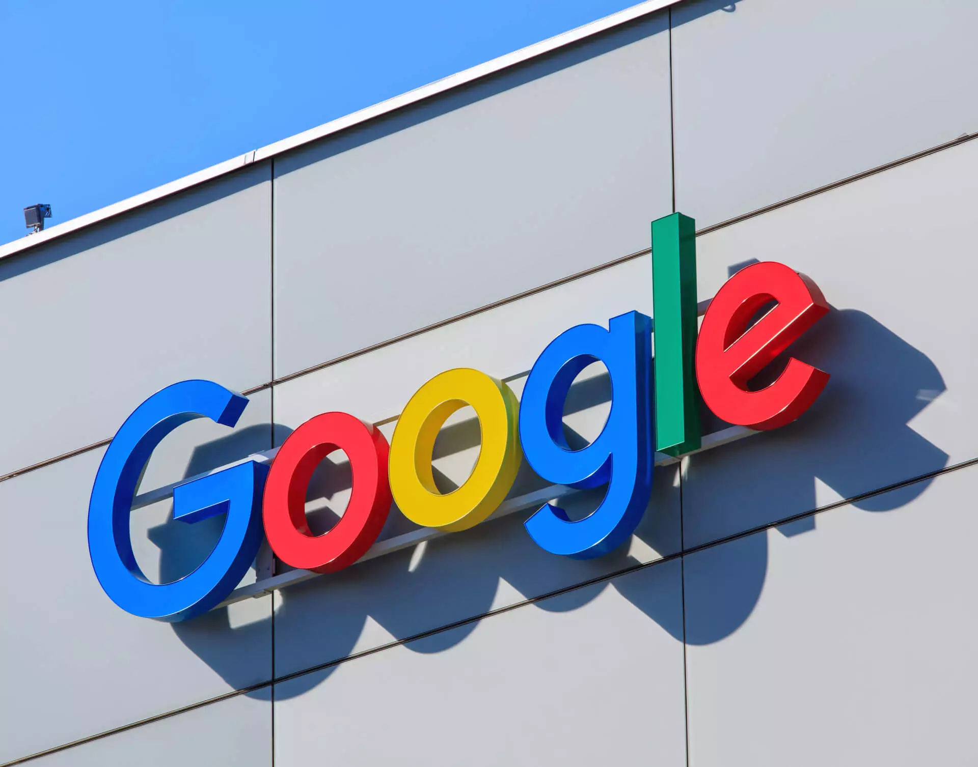 Vairs nekādas neskaidrības: Google piešķir pamata atjauninājumam nosaukumu un struktūru