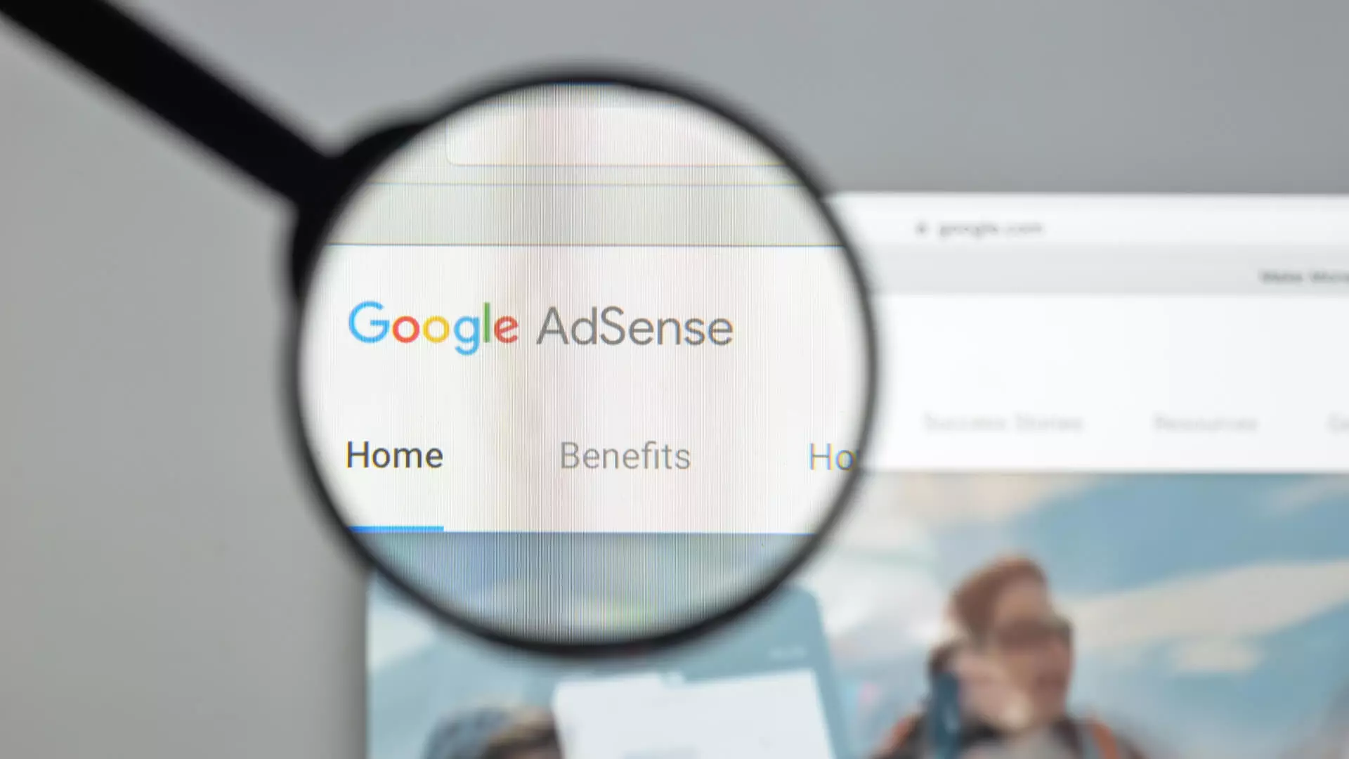 Google yasintha mawonekedwe apakati a AdSense Policy, imawonjezera zosintha zatsopano kwa otsatsa