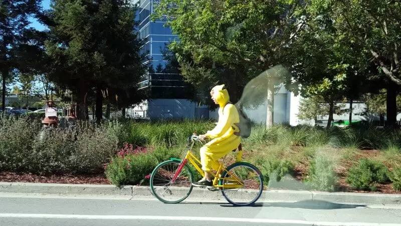 Google Bike પર Pikachu