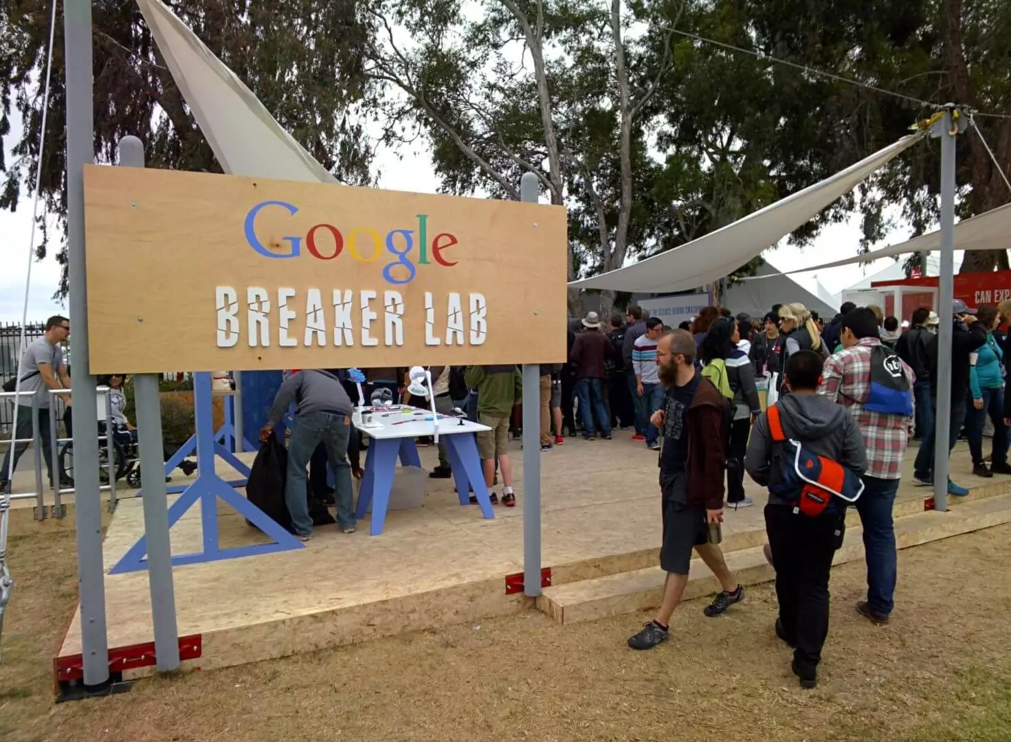 Tsvaga Mumifananidzo: Google Carnival, Google Now Mug & The Breaker Lab