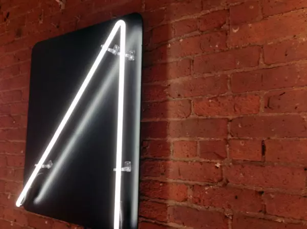 google-glass-neon-sign-1377777988