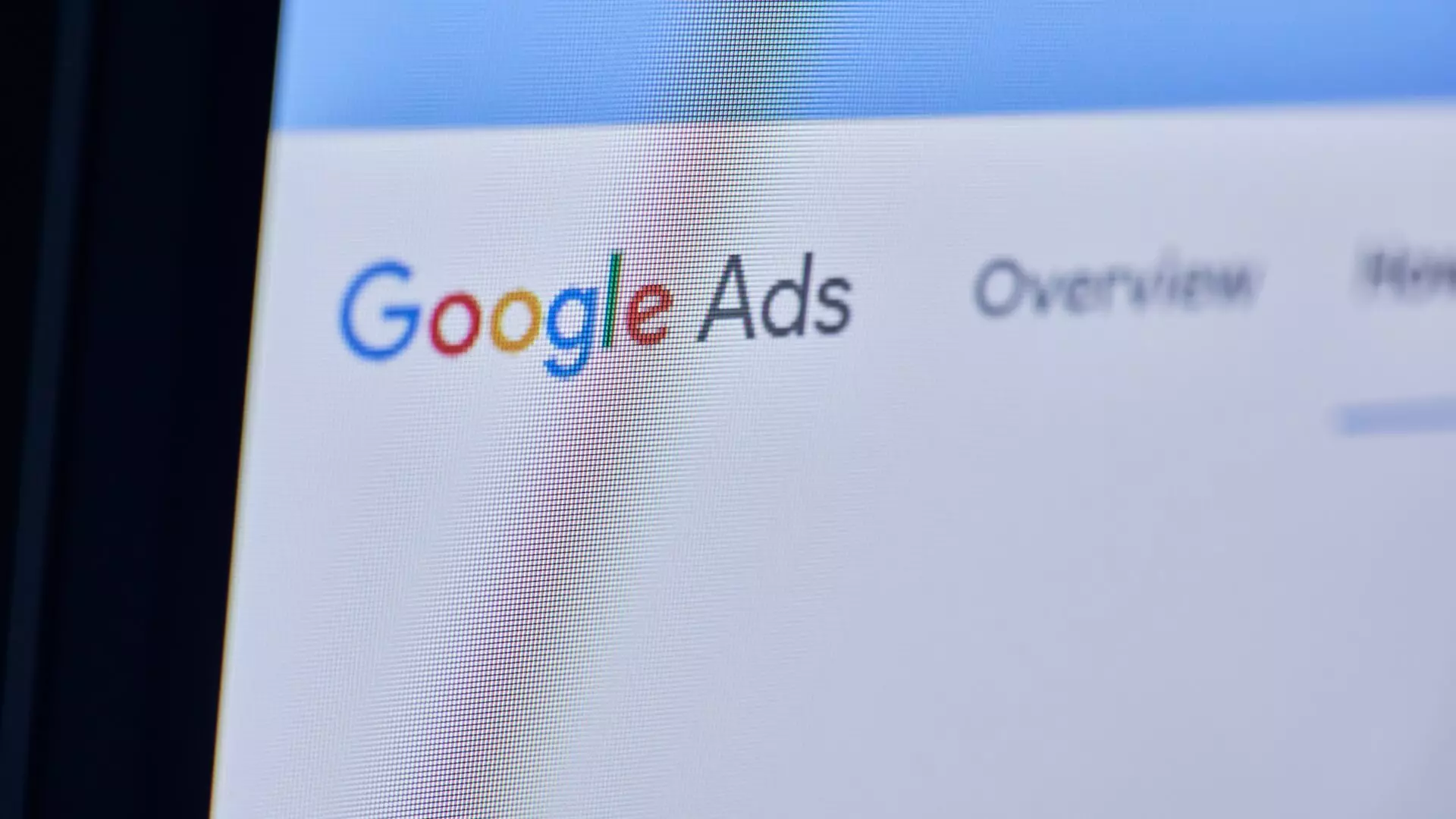 Google Ads maxsus ustunlari katta yangilanishlarga ega