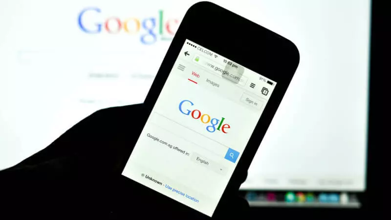 Google သည် 'နောက်ထပ်ရလဒ်များ' မိုဘိုင်းရှာဖွေမှုအင်တာဖေ့စ်နှင့် ရှာဖွေမှုပြန်လည်ပြင်ဆင်ရေးခလုတ်အသစ်များကို စမ်းသပ်သည်။ 9577_1